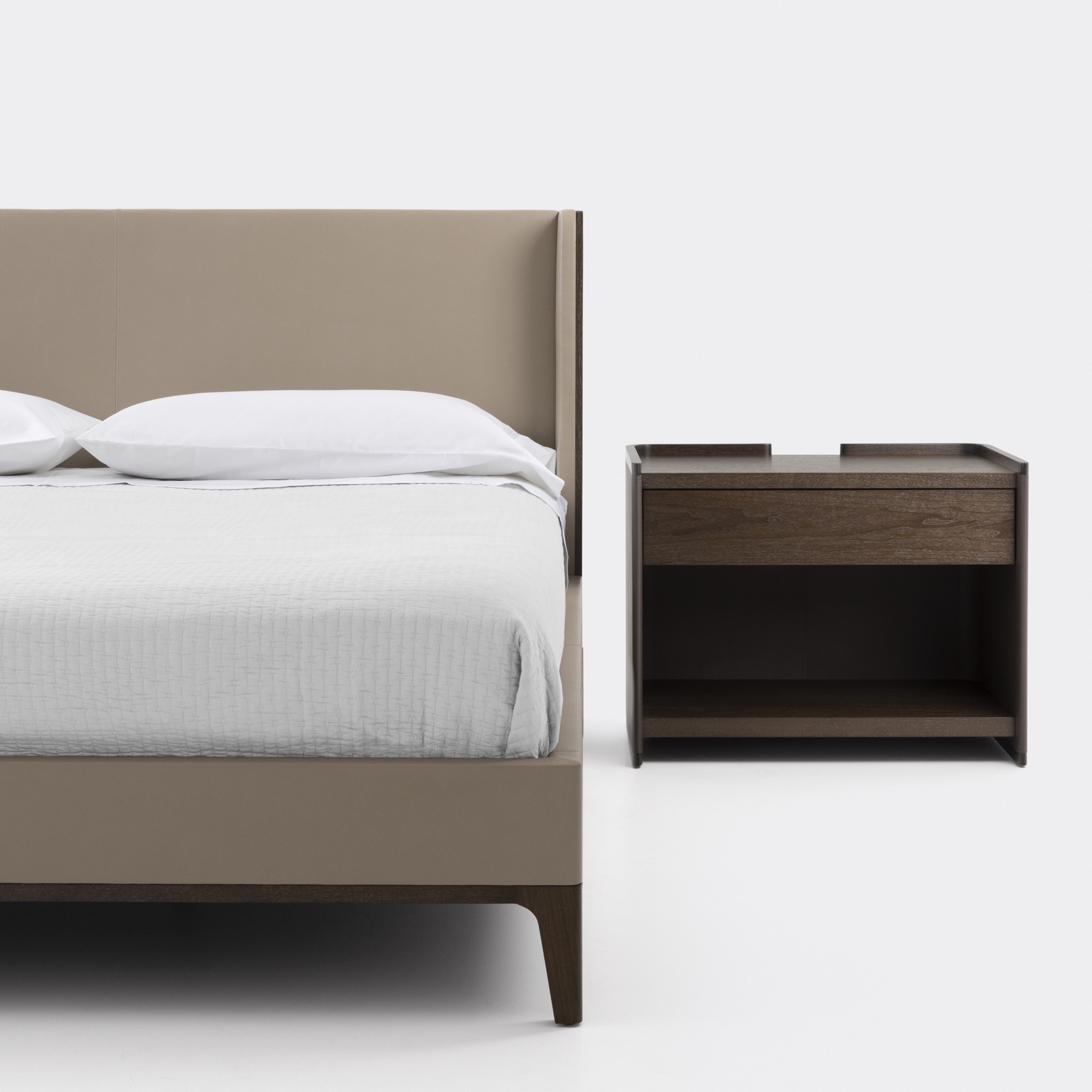 Spencer Bed | HOLLY HUNT