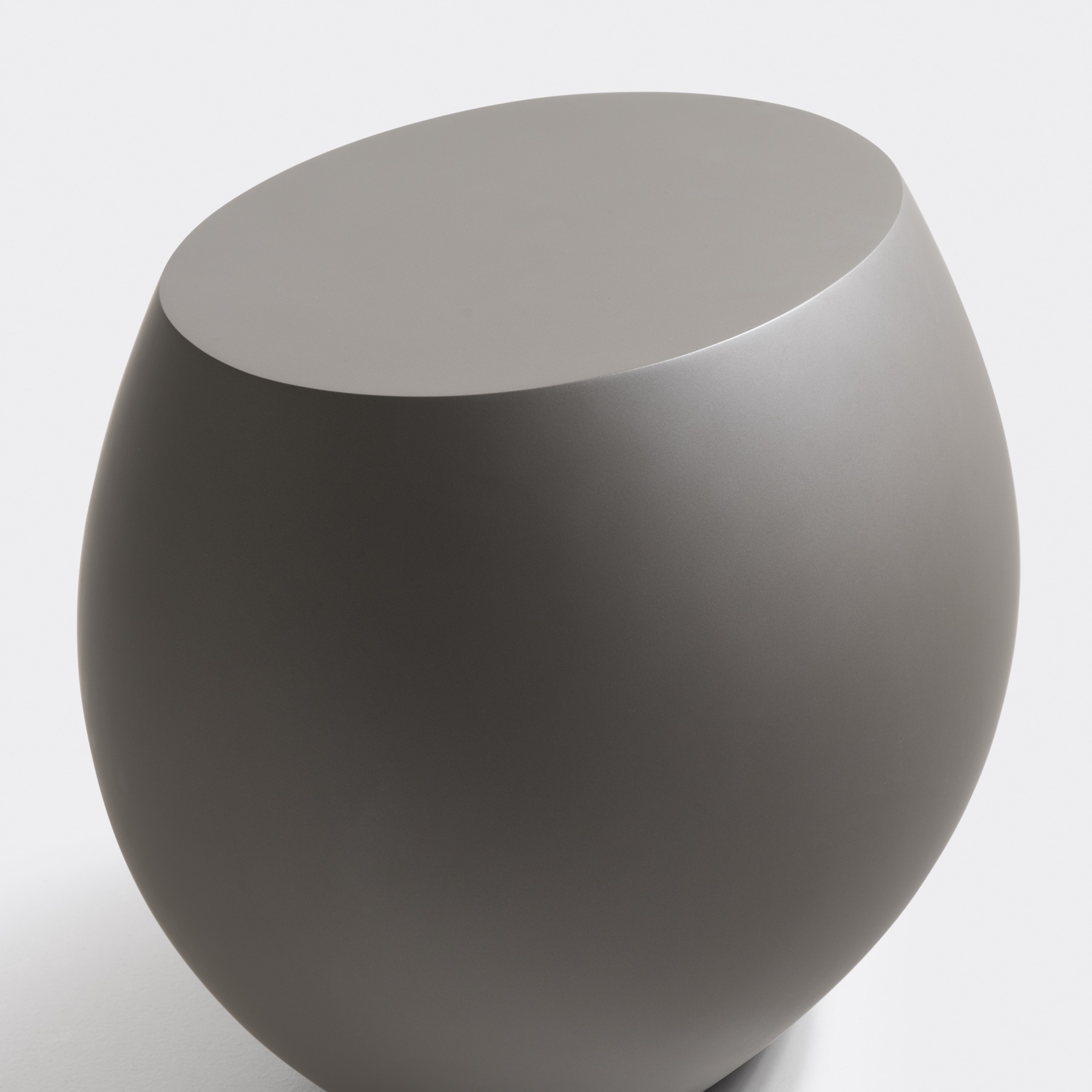 Plateau Side Table | HOLLY HUNT