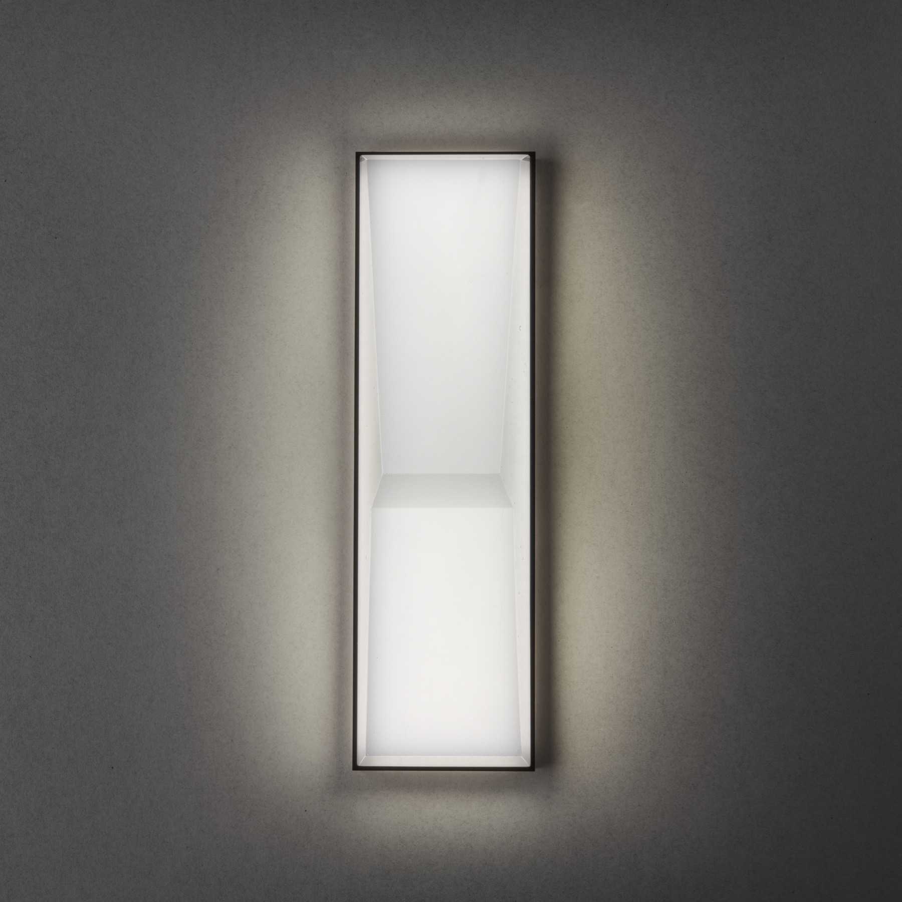 Prism Sconce | HOLLY HUNT