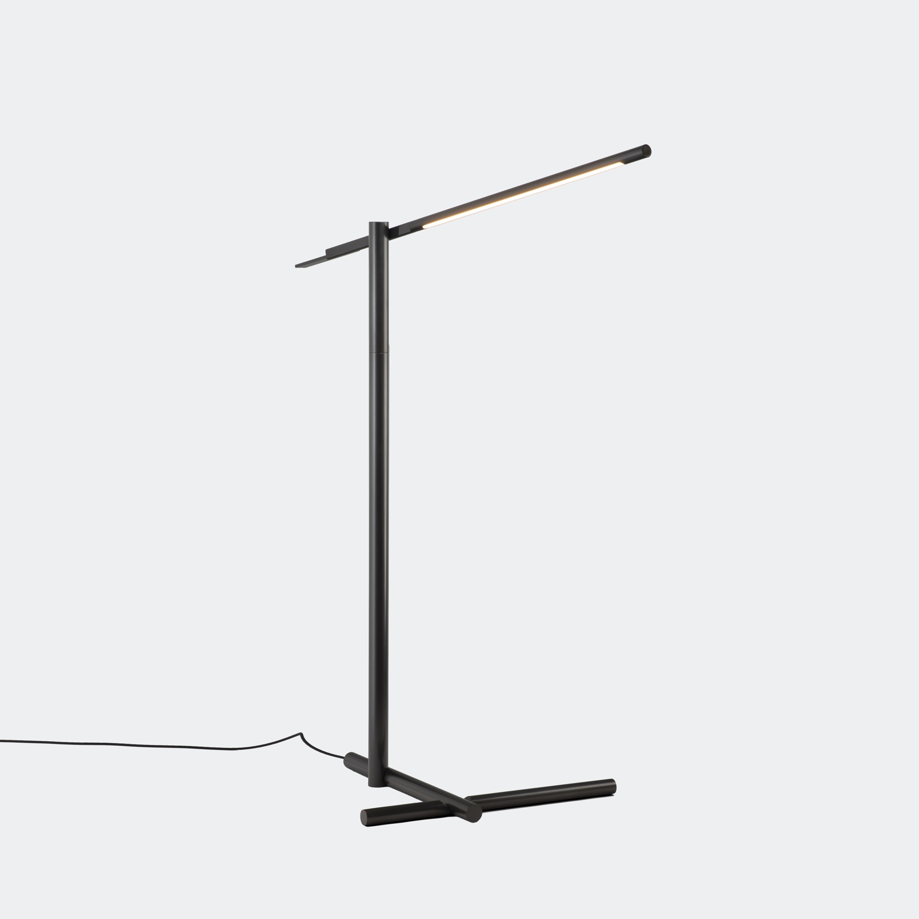 Tobin Floor Lamp | HOLLY HUNT