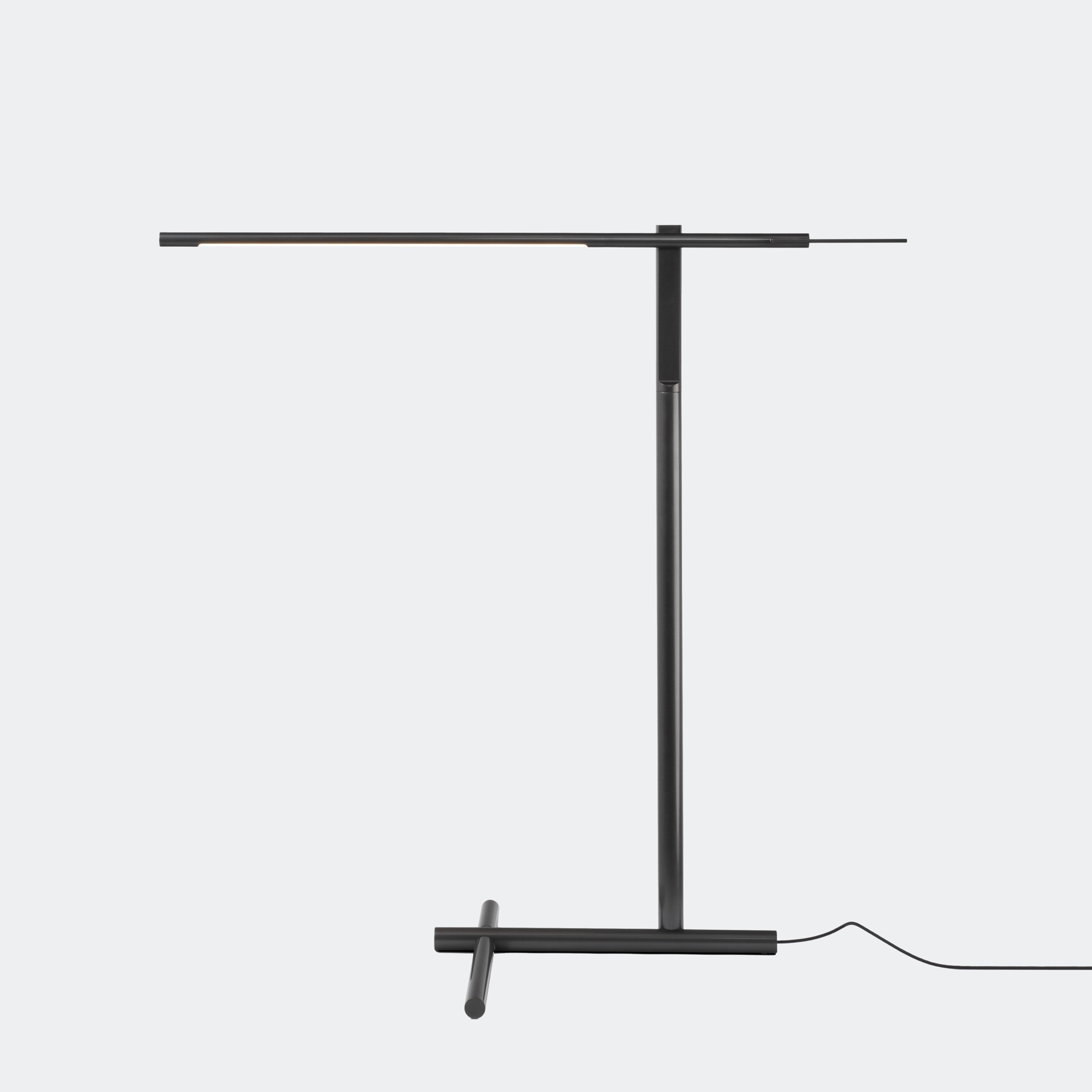 Tobin Floor Lamp | HOLLY HUNT