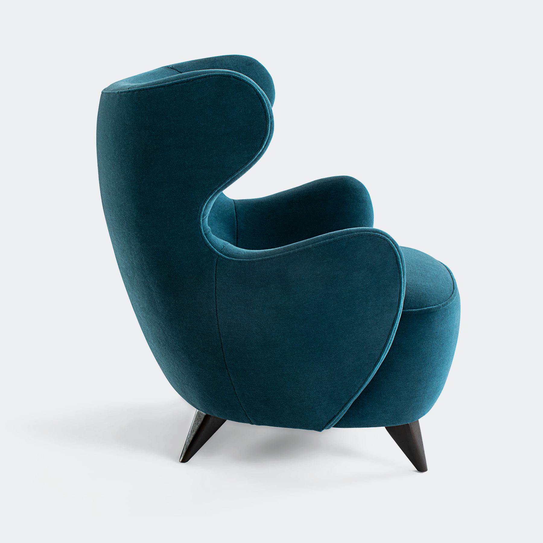 Wing Chair | HOLLY HUNT