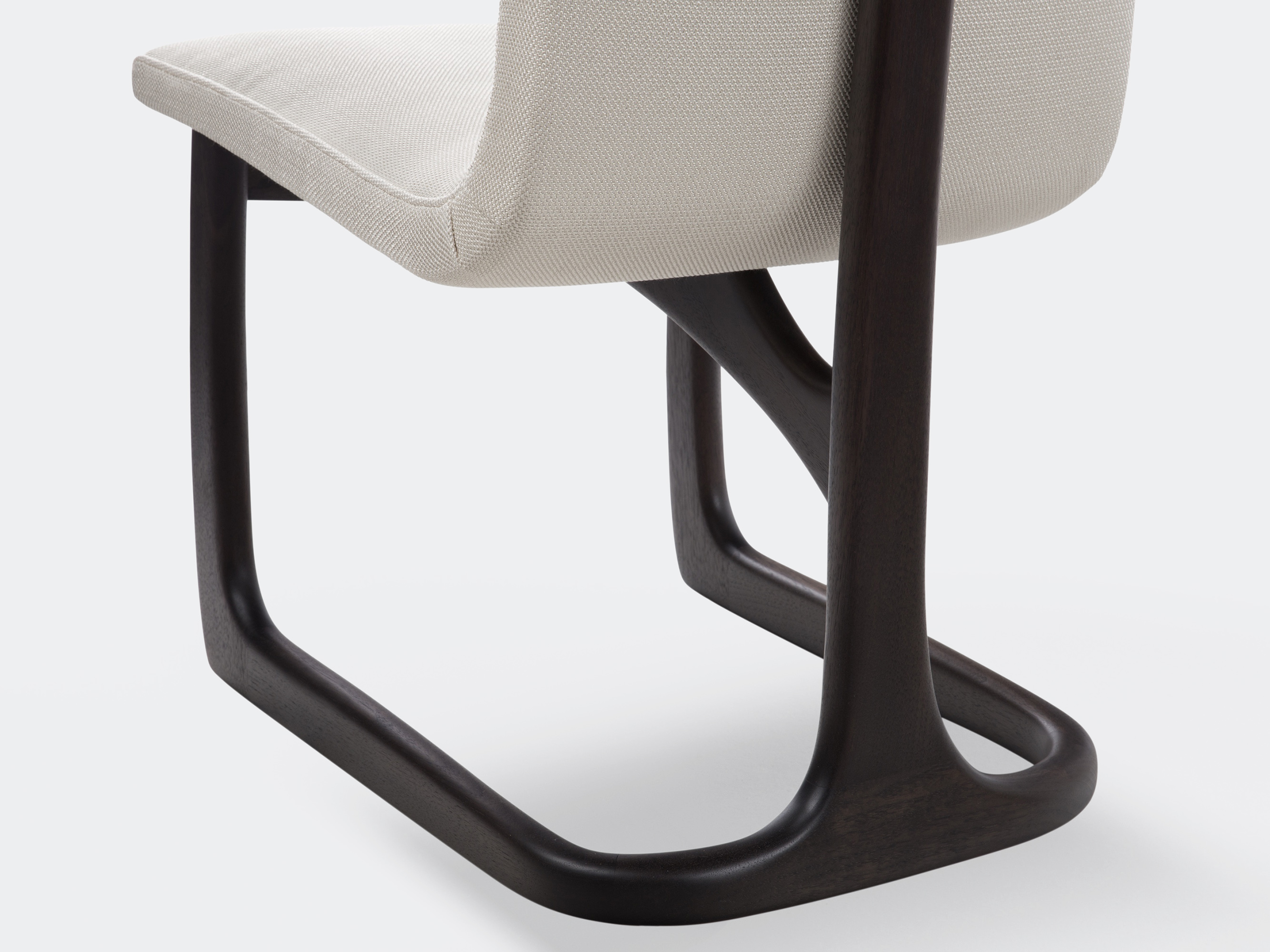 Tee Back Dining Side Chair | HOLLY HUNT