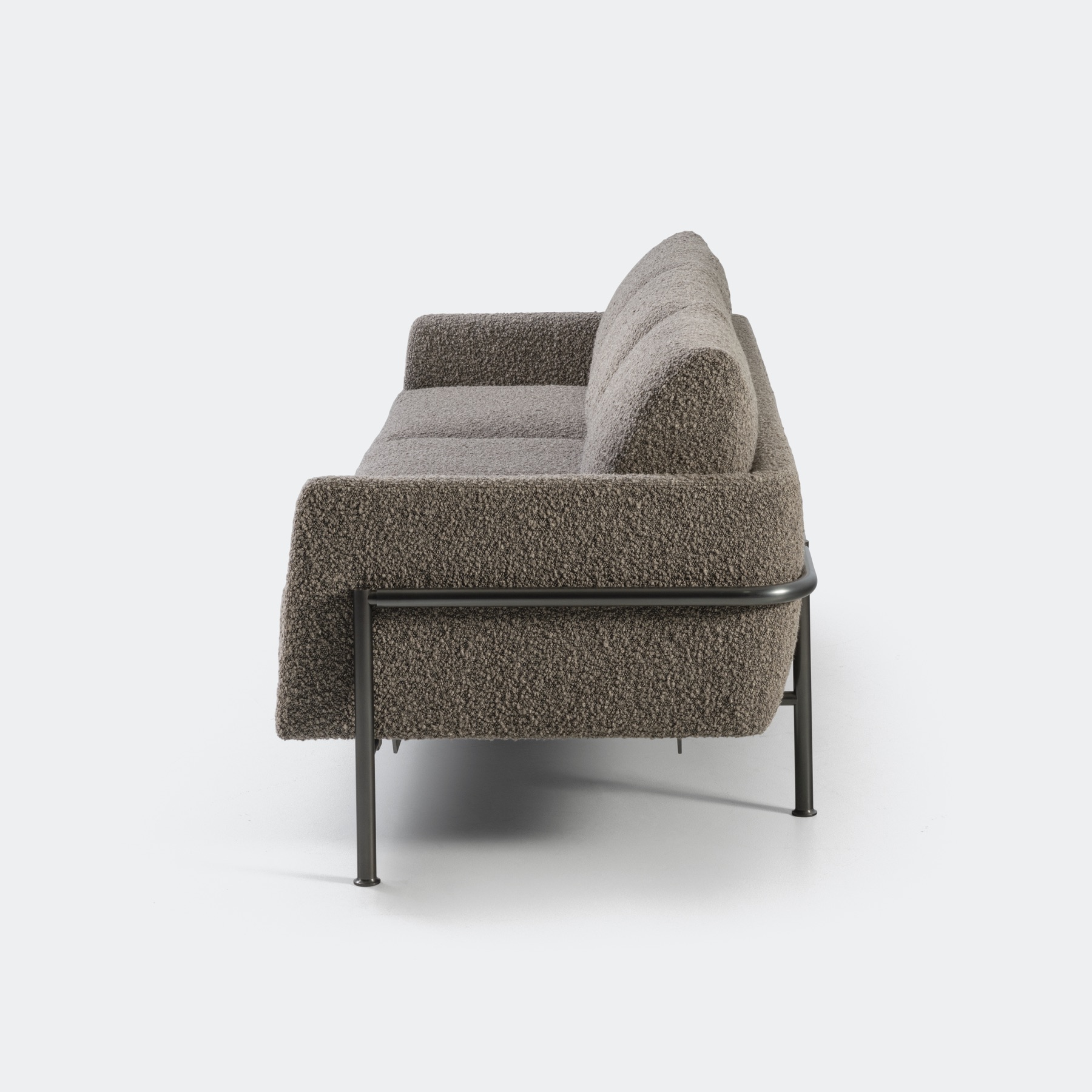 Benton Sofa | HOLLY HUNT