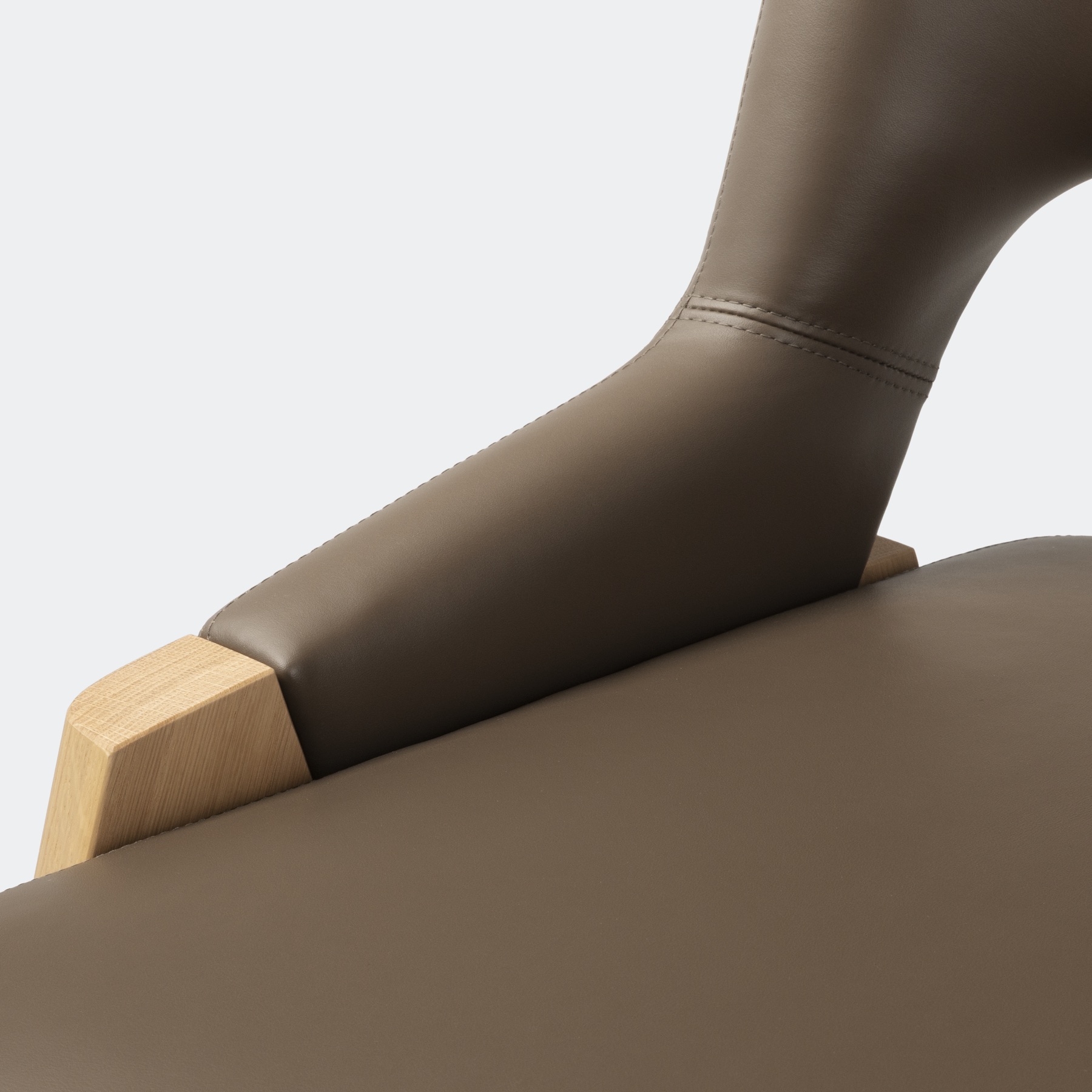 Larslan Dining Side Chair | HOLLY HUNT