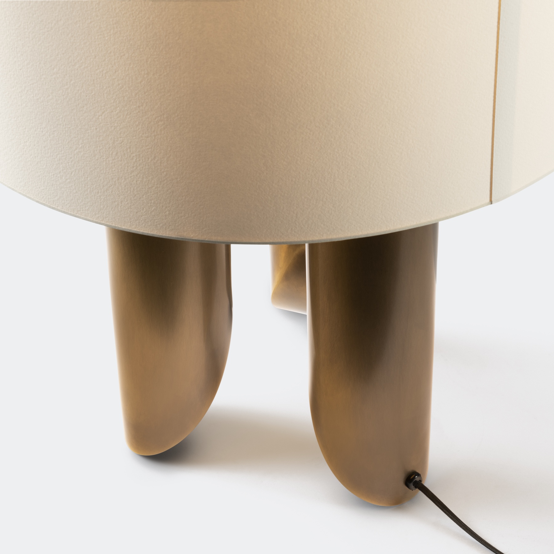 Loma Table Lamp | HOLLY HUNT