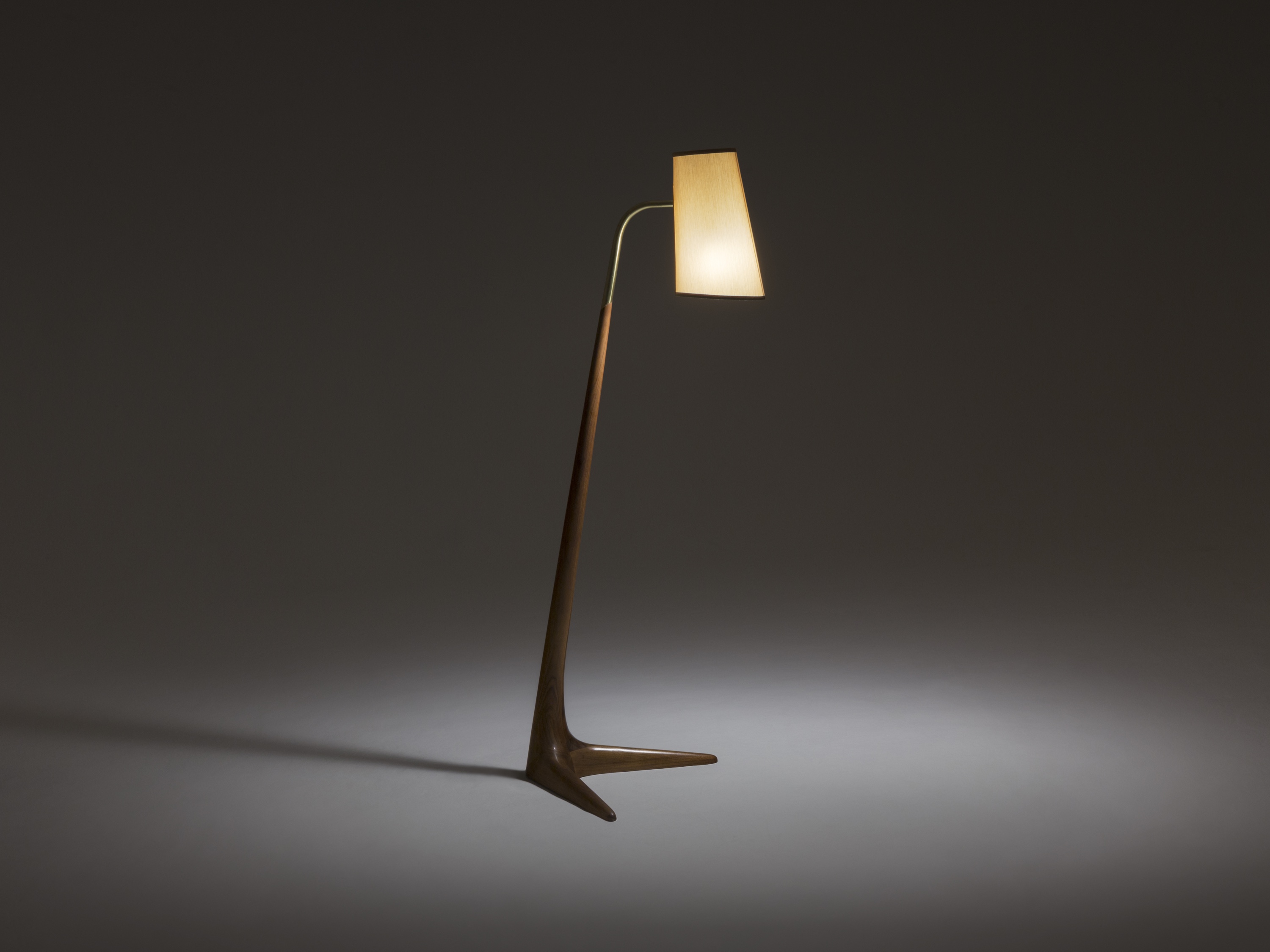 Cygnet Floor Lamp | HOLLY HUNT