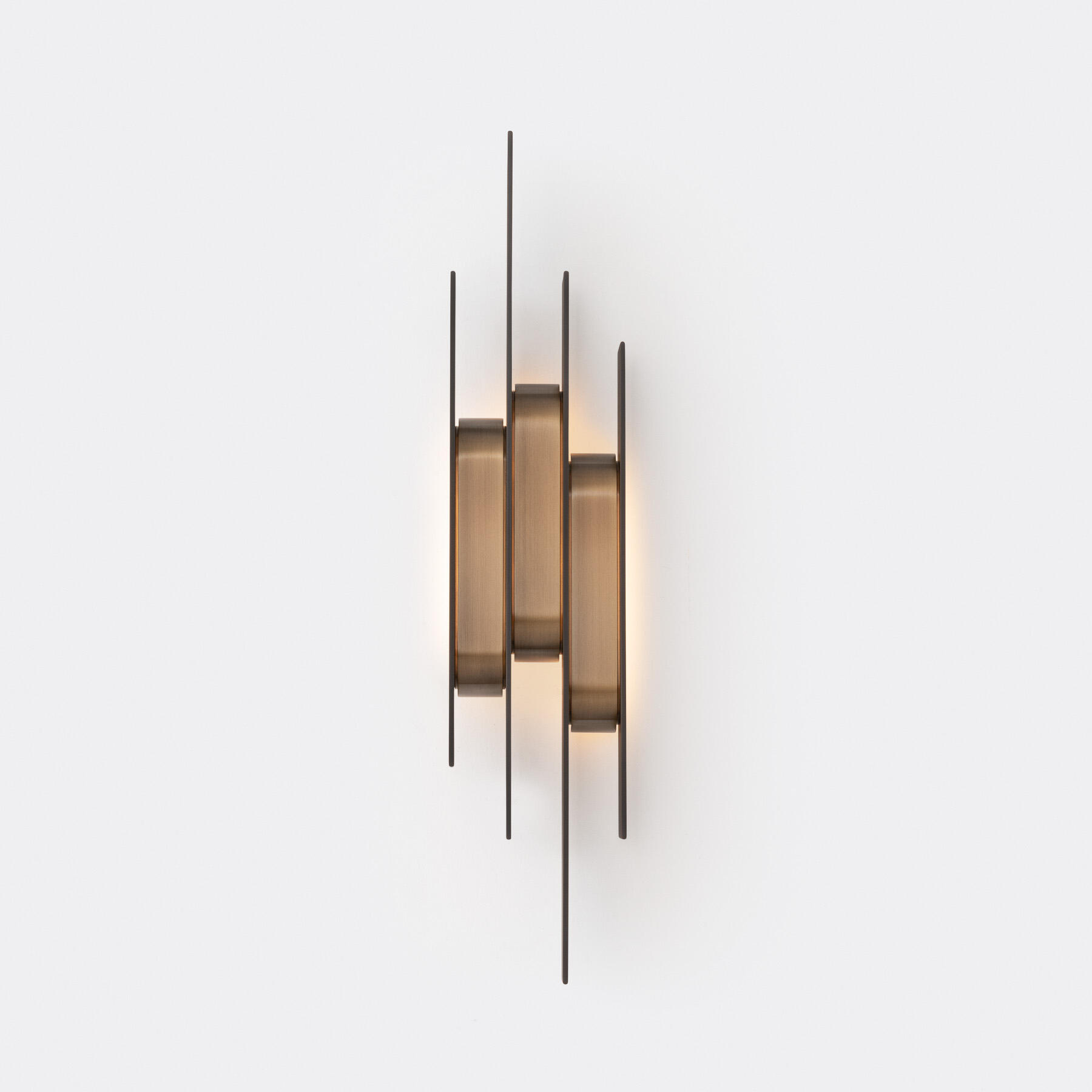 Meridian Sconce | HOLLY HUNT