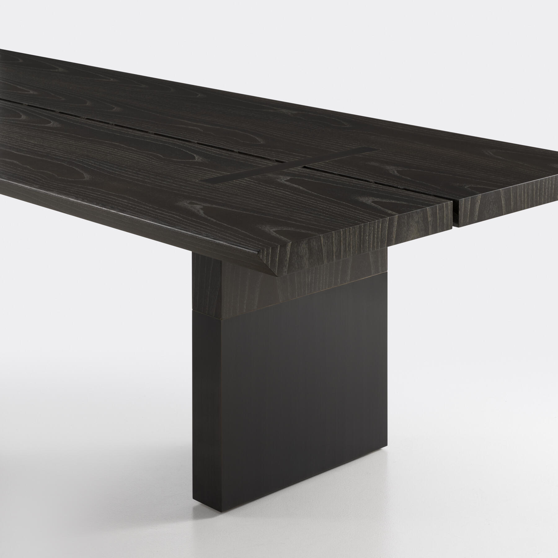 Split Dining Table | HOLLY HUNT