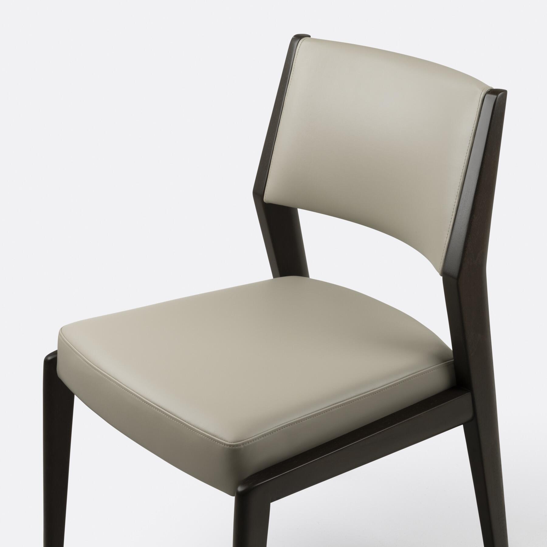 Roswell Dining Side Chair | HOLLY HUNT