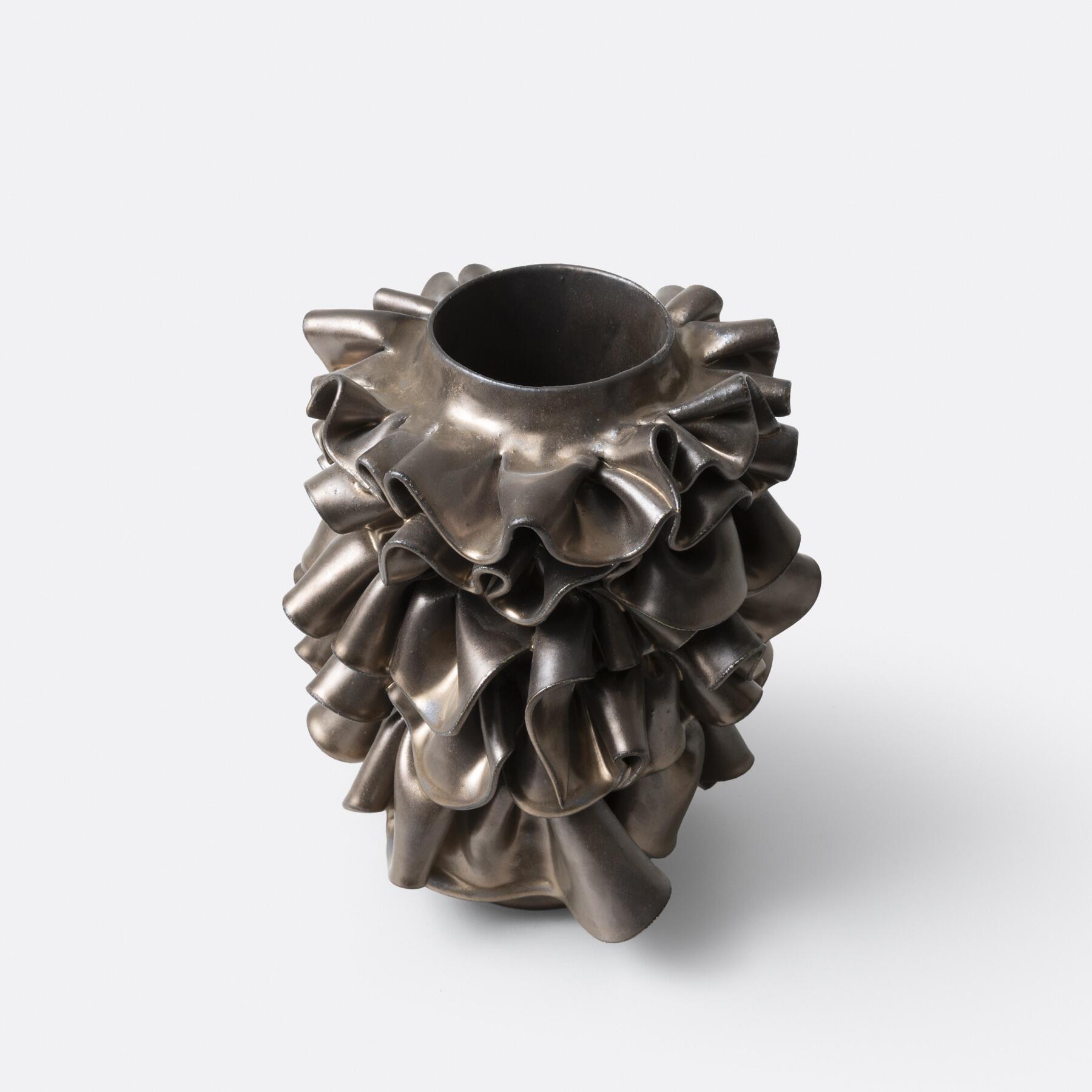 Ribbon Vase | HOLLY HUNT