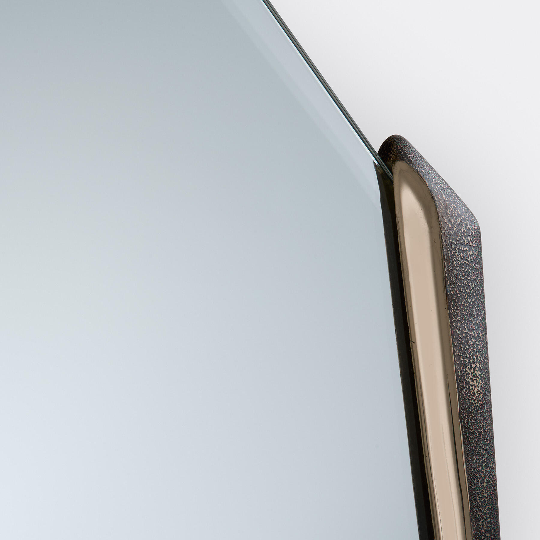 Dia Mirror | HOLLY HUNT