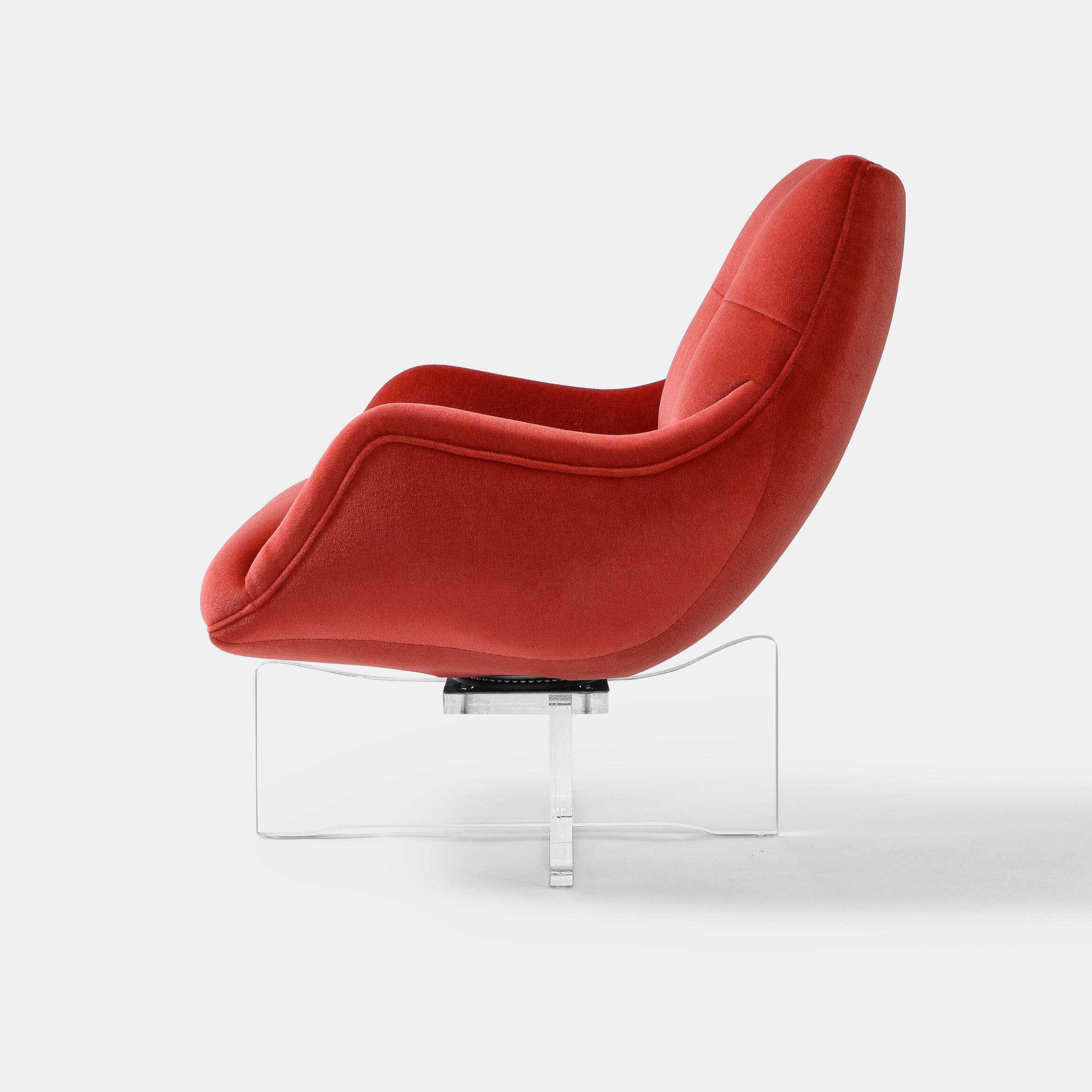 Erica Contour Low Back Swivel | HOLLY HUNT