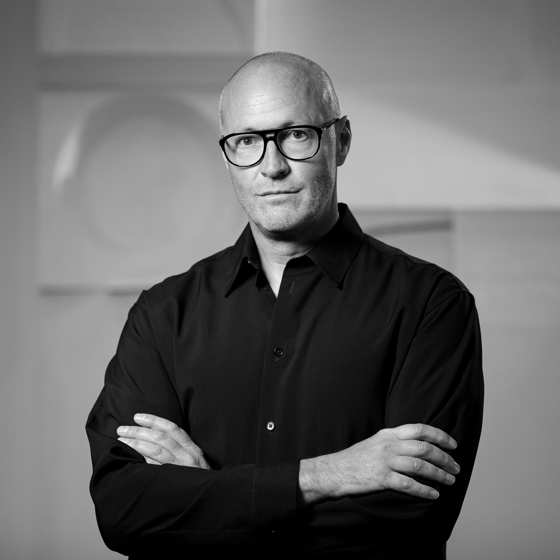 Larslan Dining Side Chair | HOLLY HUNT