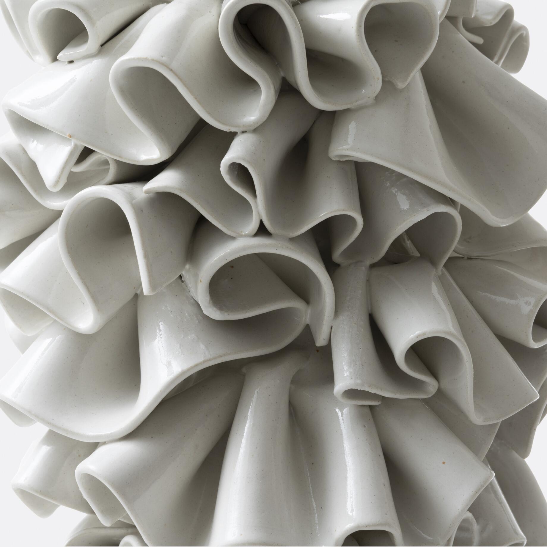 Ribbon Vase | HOLLY HUNT